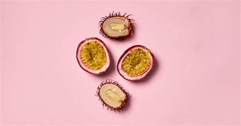 분홍색 패턴 배경 텍스트에 대한 복사 공간이있는 배너 수평 열매와 열정 과일 신선한 맛있는 개념 건강 천연 유기농 과일 아시아 식품 컬러 제품 격리 된 조성물 0명에 대한