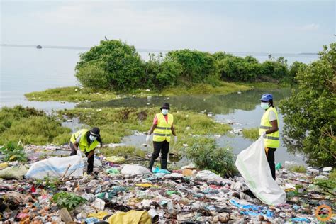 Clean Sri Lanka Protecting Beaches From Plastic Globalgiving