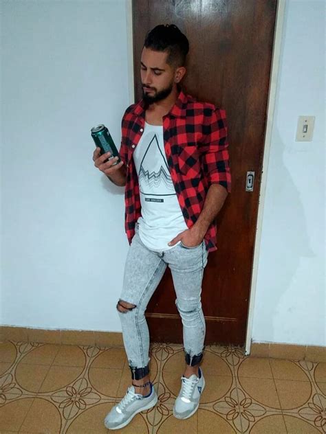 Es Escort Y Cobra Por Sexo O Por Hacerse El Novio Qu Buscan Las Mujeres Que Piden Sexo A