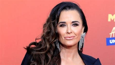 Kyle Richards Celebrates Two Years Of Sobriety With A Selfie