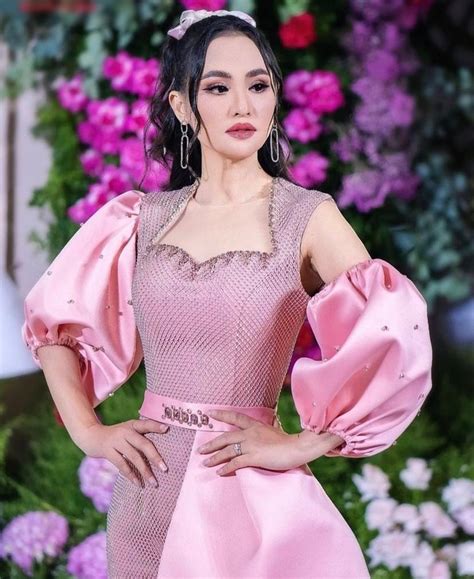 អាយុកាន់ច្រើនមែន កុំមើល សុគន្ធ និសា បញ្ចេញសម្រស់កាន់ស្អាតជាងមុនទៀត Khmerload Cambodia Latest