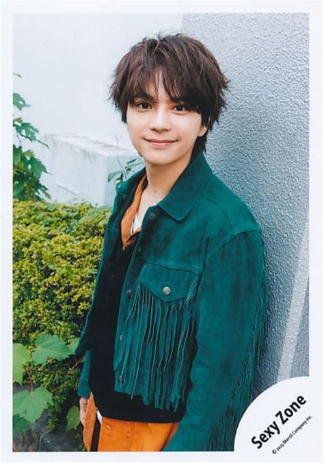 駿河屋 Sexy Zone 佐藤勝利 上半身 シングル「人生遊戯」mv＆ジャケ写オフショット 公式生写真（男性生写真）
