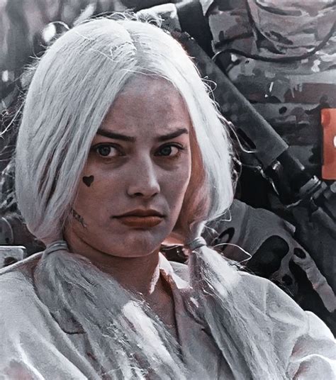 Margot Robbie Harley Quinn Joker And Harley Quinn Dc Comics The