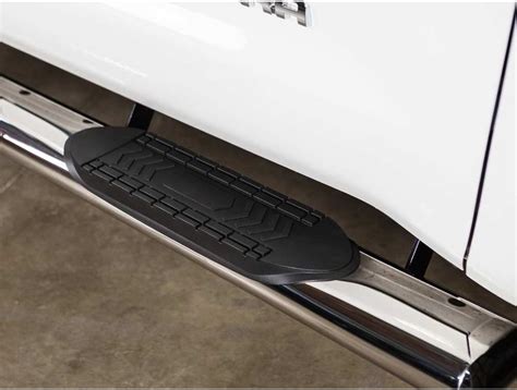 Ionic 6 Stainless Nerf Bars Realtruck