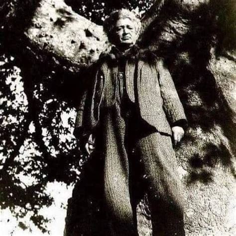 Neyzen Tevfik Soğuk Bir Kış Günü Aç Sefil Kazim M