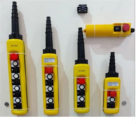 XAC A12713 Crane Hoist Push Button Switch 12 Buttons With Emergency Stop At 450 Piece