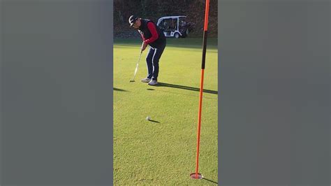 딱3미터 급격한내리막 찝게그립😱골프레슨아이언레슨필드레슨골프골프존퍼터퍼팅퍼터레슨퍼팅레슨비거리레슨드로우샷페이드샷드라이버샷레슨루틴숏게임숏게임레슨