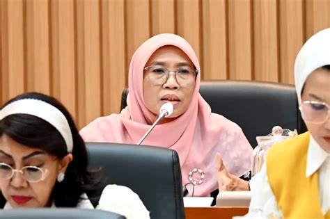 Netty Prasetiyani Soroti Lemahnya Rekognisi Global Tenaga Kesehatan