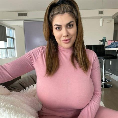Ana Lorde Age Height Nationality Profession Education Weight