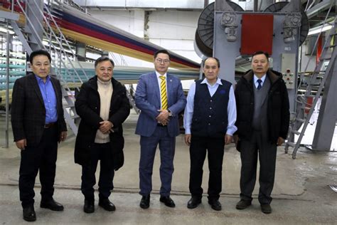 Хонины ноосыг үйлдвэрлэлийн иж бүрэн дамжлагуудаар боловсруулан эцсийн бүтээгдэхүүн болгож байна