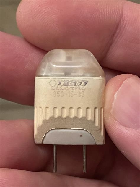 Anyone Know What Kind Of Bulb This Is R Fixit