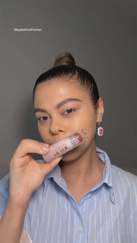 Maria Beauty Fashion Accessibility Limbitlessmaria • Instagram Photos And Videos