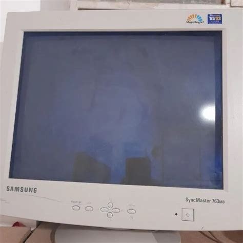 مانیتور قدیمی سامسونگ