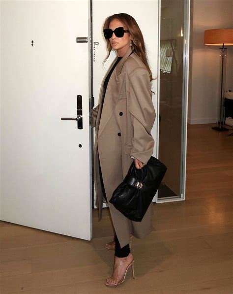 استایل جنجالی جنیفر لوپز در ۵۳ سالگی عکس