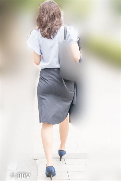 [gcolle] エロ美尻がたまらん！豊満な桃尻がタイスカでパツパツのolさん！