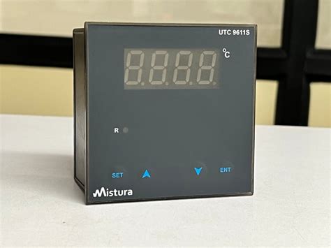 Universal Input Temperature Controller Single Display Economic Range At Rs 950 In Ahmedabad