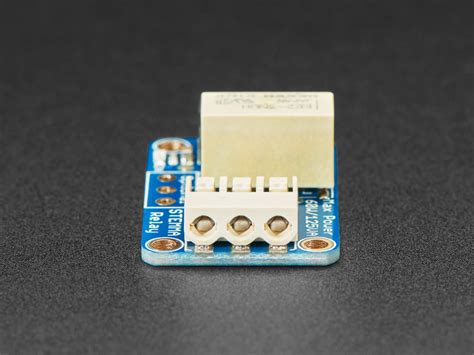 Adafruit Stemma Non Latching Mini Relay