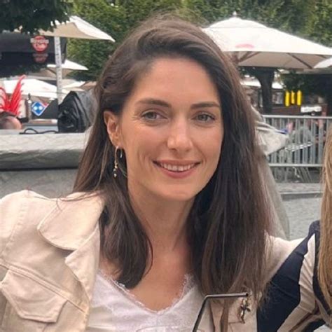 Alix Hovsepian Linkedin