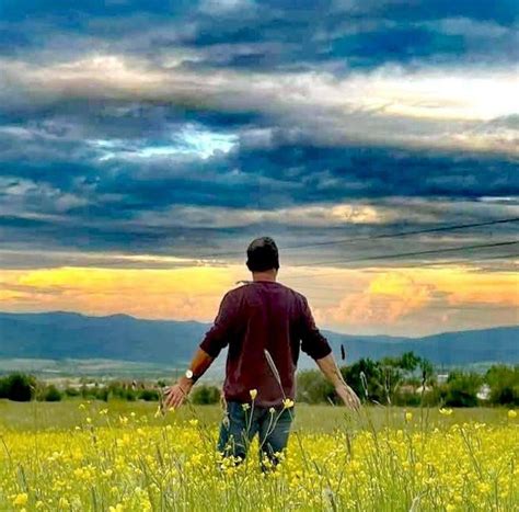 Смях и сълзи под един покрив Разговор с КОЛ центъра на Смъртта Оператор Ало слушам ви