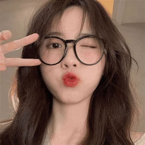 [당일출고 이쁨주의] 쌩얼보호 블루라이트차단 패션 남자 여자 남녀공용 시력보호 귀여운 인싸 동글이안경 동글이뿔테 에이블리