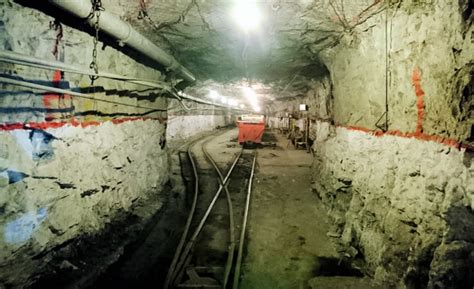 Kinetic Mesh Networks For Underground Mining