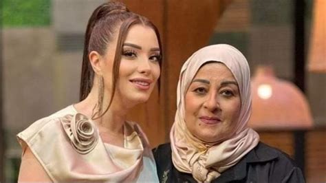 نجوم البلد اختُبِرت فيه شادية عبدالحميد لست نادمة على قرار حجابي