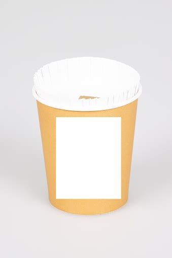 일회용 종이 커피 테이크 아웃 뜨거운 음료 컵 텍스트 에 대한 빈 종이를 조롱 하는 로고 브랜드 에 생태 개념 0명에 대한 스톡 사진 및 기타 이미지 Istock