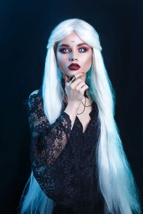 41 Mesmerizing Gothic Hairstyles Unleash Your Dark Glamour Hood Mwr