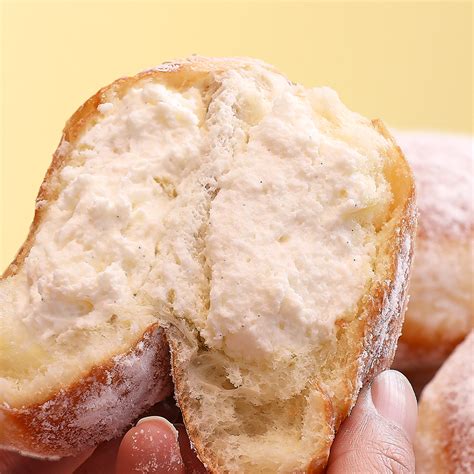 생크림폭탄 도넛3개입 파리바게뜨