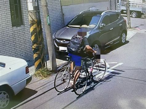 騎腳踏車偷鐵馬 監視器全都錄 中華日報中華新聞雲
