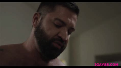 Muscled Cameron Basinger Blows Stepbros Enormous Cock Eporner