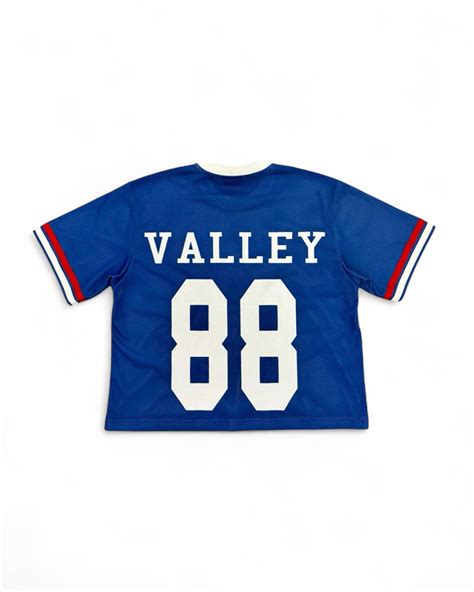 Explore Our Azva Complex Shop