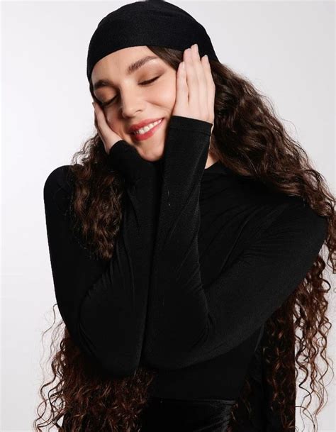 ქართული სილამაზე ნანა სტამბოლიშვილის ახალი ფოტოები დიდ მოწონებას იმსახურებს Marao