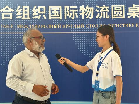 外国语学院学生圆满完成上合组织圆桌会议志愿服务工作 江苏海洋大学