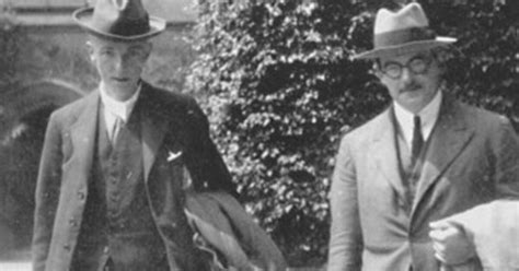 the beauty of mathematical patterns in nature exploring fibonacci golden ratio and symmetry