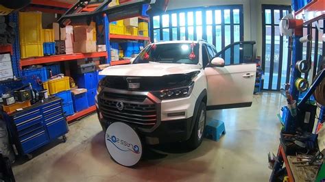 쌍용자동차 렉스턴 스포츠 칸 쿨맨 파손된 앞유리교체 영상입니다 자세한 수리과정은 설명란의 링크를 더 참조하시면 도움이 됩니다 Youtube