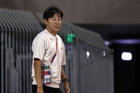 Indonesia Bị Lào Cầm Hòa Hlv Shin Tae Yong Thừa Nhận Sự Thật Phũ Phàng