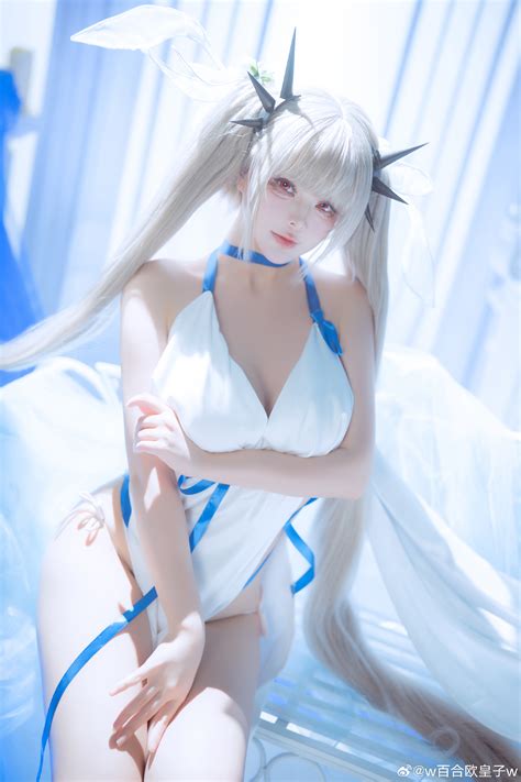 Cosplay 刚才在看可畏看到入迷了对吧？ 碧蓝航线 可畏w百合欧皇子w 米卡插画mikagogo