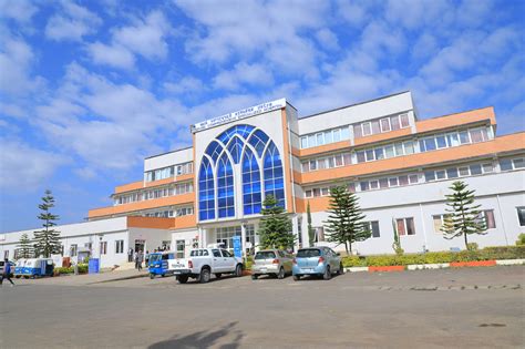 ክትባት በመከተብ ጤናዎን ይጠብቁ የኮቪድ19 እና የማህጸን በር ካንሰር ክትባት ዘመቻ የአለም የጤና ድርጅት የክትባት