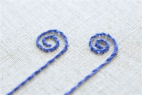 What S The Difference Between Outline And Stem Stitch Basic Hand