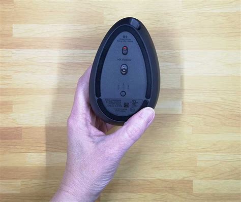 Logitech Mx Vertical Advanced Ergonomic Wireless Mouse Review The Gadgeteer