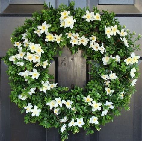 Градината Хубав ден Великден още по хубав Гергьовден