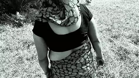 Versucht Sex Mit Indischer Tante Zu Haben Und War Erfolgreich