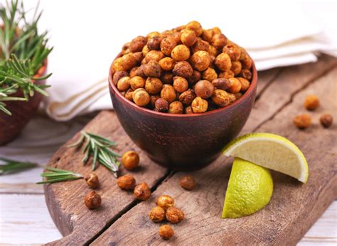 10 Best Weight Loss Snacks To Build Muscle And Melt Fat