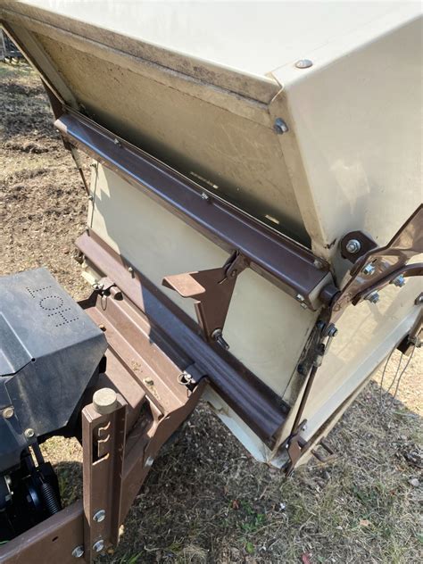 Grasshopper 42 In Front Mt Mower C W 16 H P Vanguard Gas Motor Rear