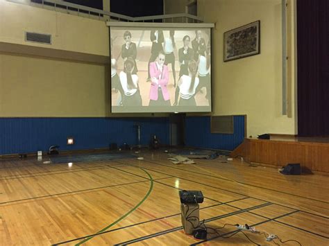 서울 Oo 고등학교 강당 D96gaa 전동 250인치 스크린 설치 시공 사례 주 와이에스엠