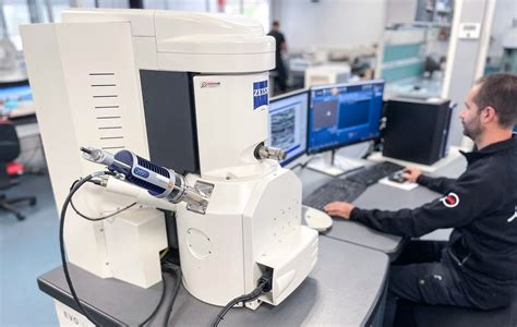 Analisi SEM EDS MotivexLab Automotive Test Express