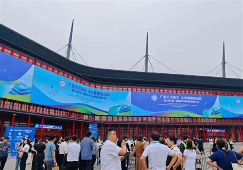 现场达成意向305人！涧西赴郑招才引智收货满满！澎湃号·政务澎湃新闻 The Paper