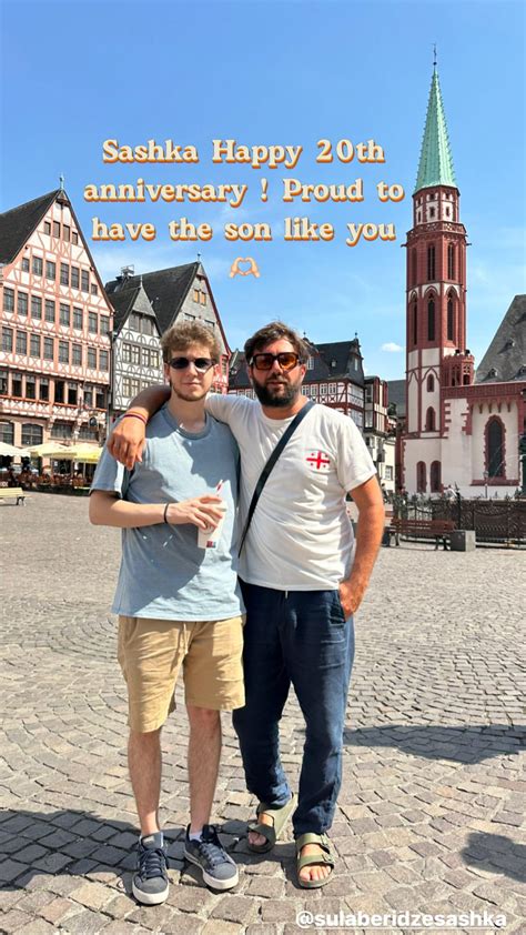 უკვე 20 წლის ვამაყობ შენნაირი შვილით ნოე სულაბერიძე უფროს შვილს დაბადების დღეს ულოცავს Marao