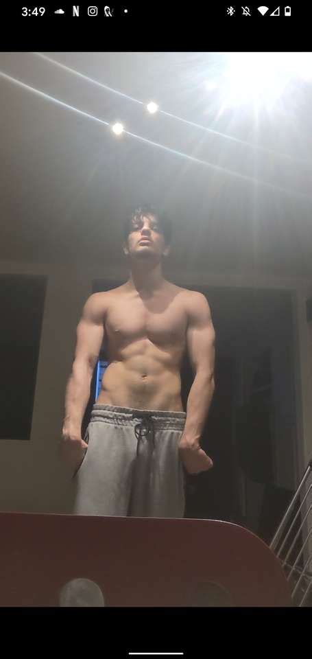 Topless Cool Online Puzzle